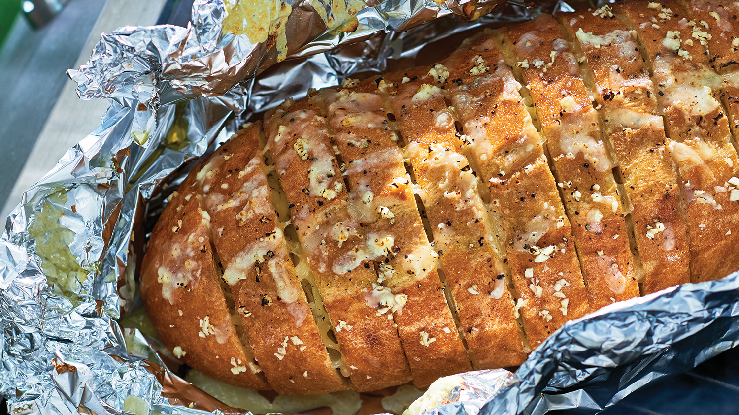 Grilled Cheddar Garlic Bread – West IGA